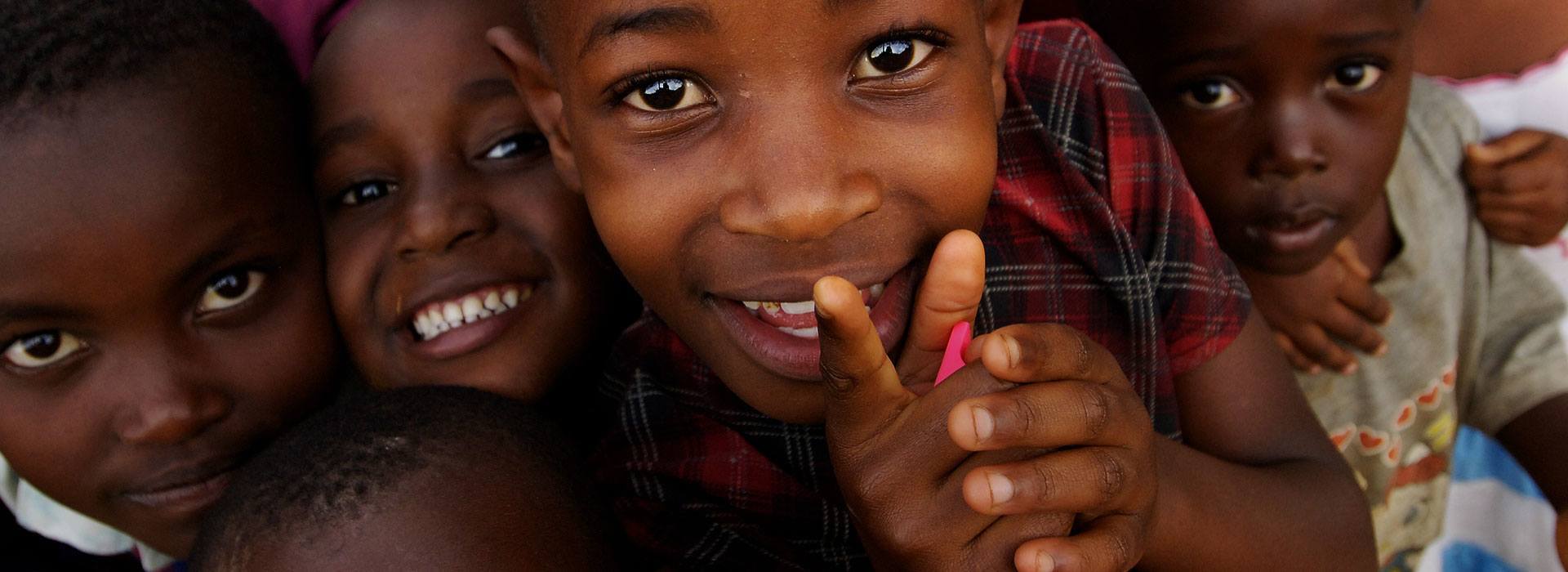 Make a donation - Compassion CanadaCompassion Canada